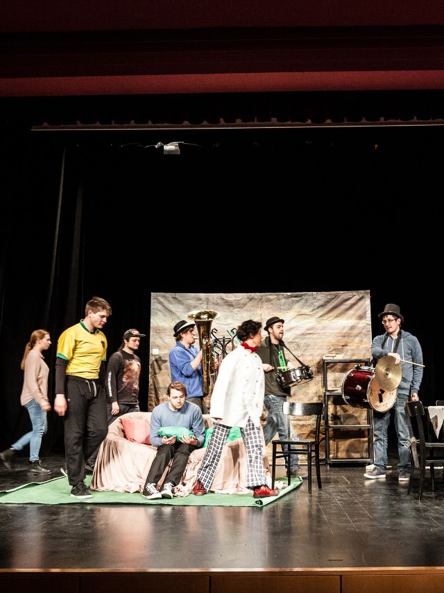 Iconic play from Kolkata opens national theatre festival | The Indian ...