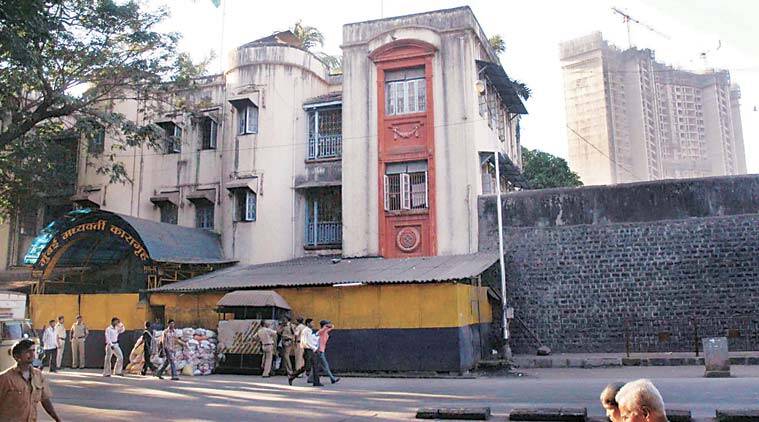 Another complaint against Arthur Road jail guard | Mumbai News - The ...