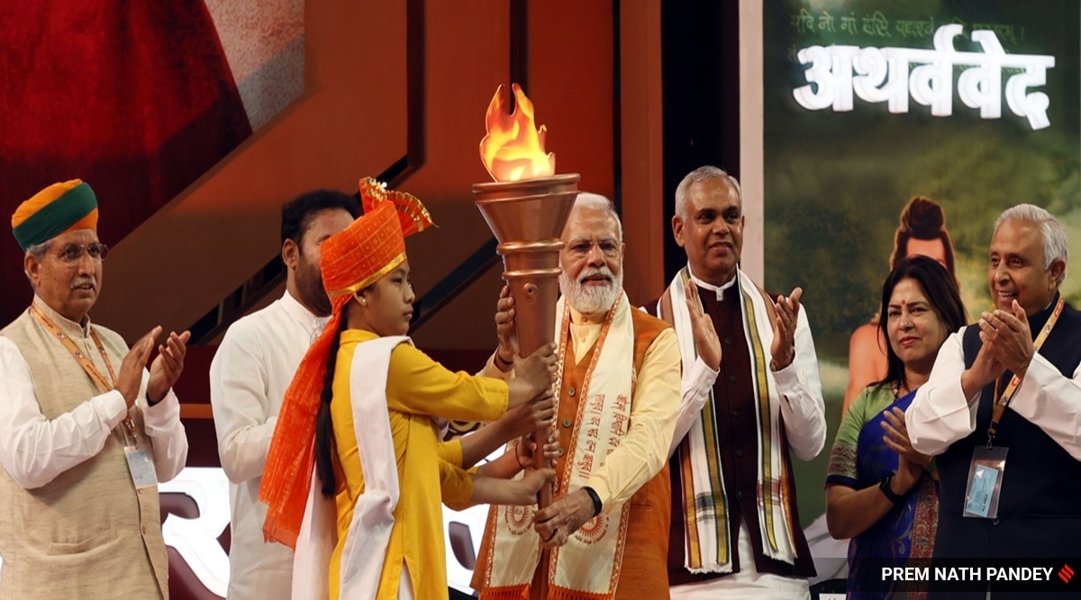 PM Narendra Modi hails legacy of Dayanand Saraswati | India News - The ...