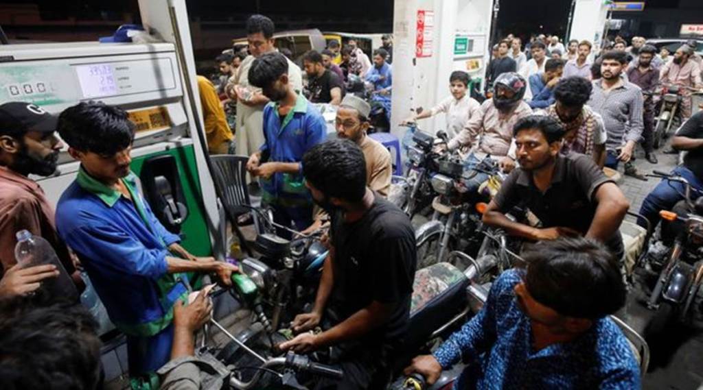 IMF seeks more time to conclude Pakistan deal worth $1.1 billion ...