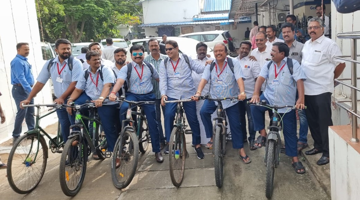 Clad in school uniforms, DMK MLAs arrive in Puducherry Assembly on ...