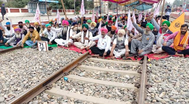 KMSC launches indefinite rail roko stir on Gurdaspur track, 10 trains ...