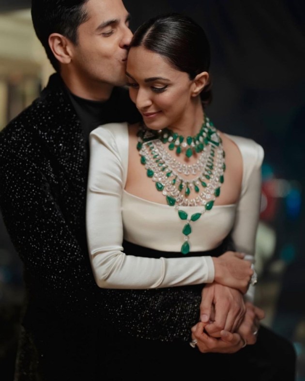 Anushka Sharma, Navya Naveli Nanda, Rani Mukerji: 9 celebrity photos ...