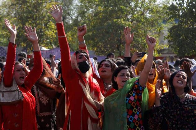 Aurat March 2023: Pakistani women demand equal opportunities for all ...