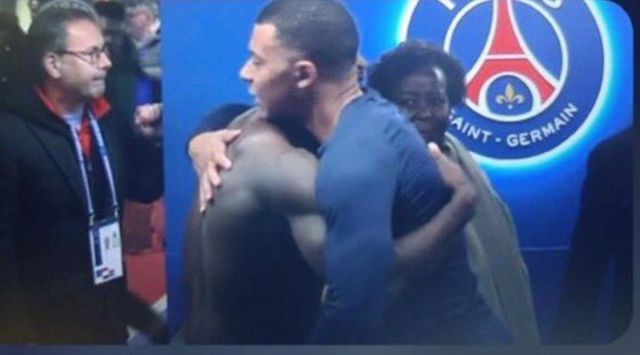 Kylian Mbappe’s heartwarming gesture, swaps record-breaking PSG shirt ...