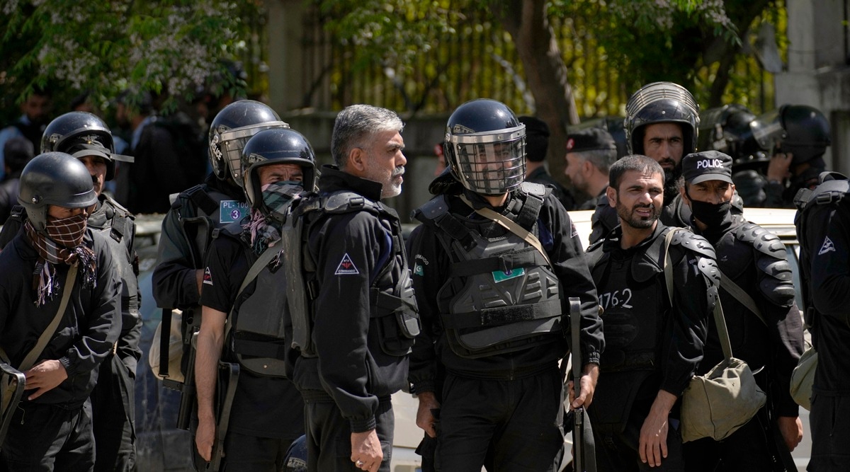 Pakistan’s electronic media watchdog bans live coverage of rallies and ...