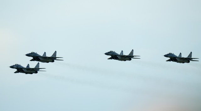Slovakia delivers first 4 Soviet-era MiG-29 jets to Ukraine | World ...