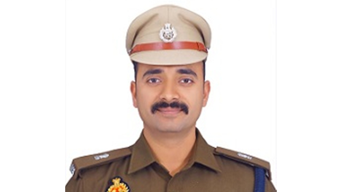 Probe against UP IPS officer hours after viral ‘bribe’ video | Lucknow ...
