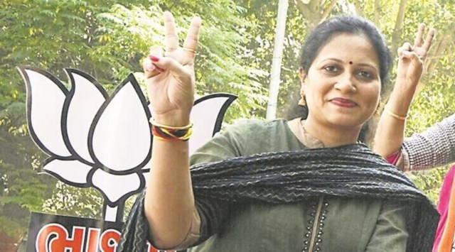 Manisha Vakil questions Congress over ‘help’ to Adanis in Gujarat ...