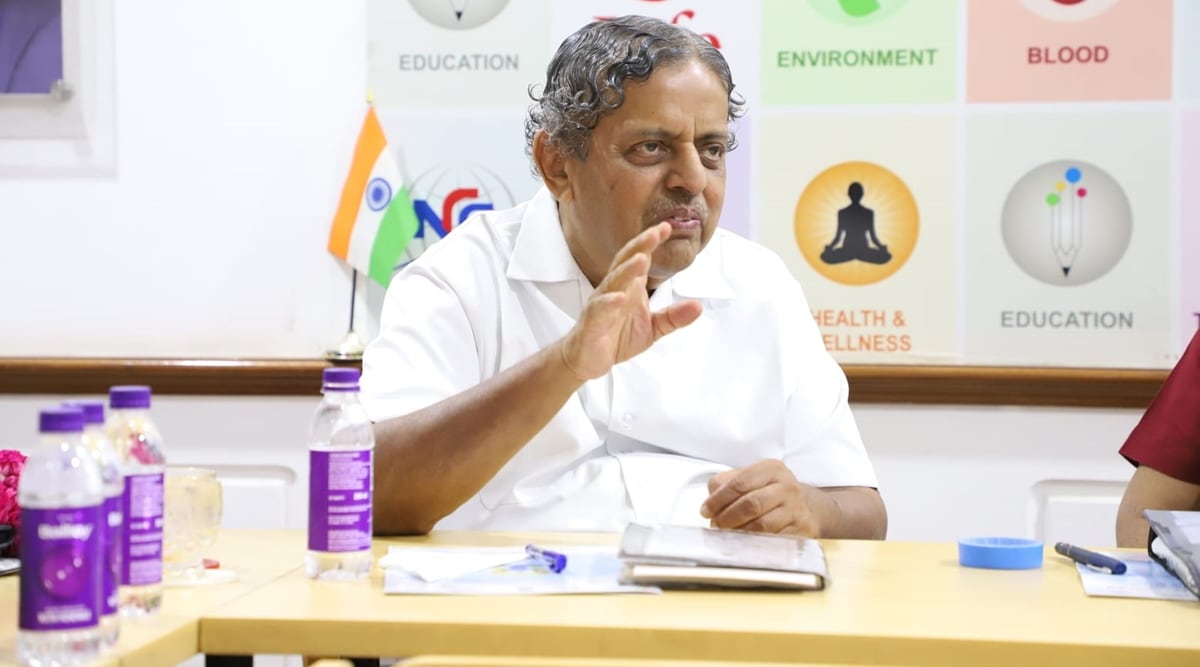 Target to assemble 25 crore people on International Yoga Day ...