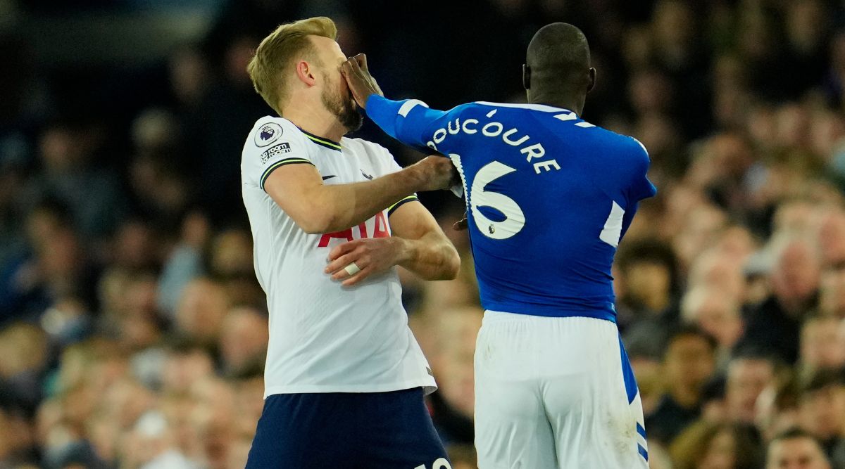 Watch: Jamie Carragher and Gary Neville involve in a heated exchange ...