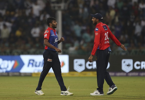 IPL 2023: Mark Wood makes English record on IPL return as LSG triumph ...