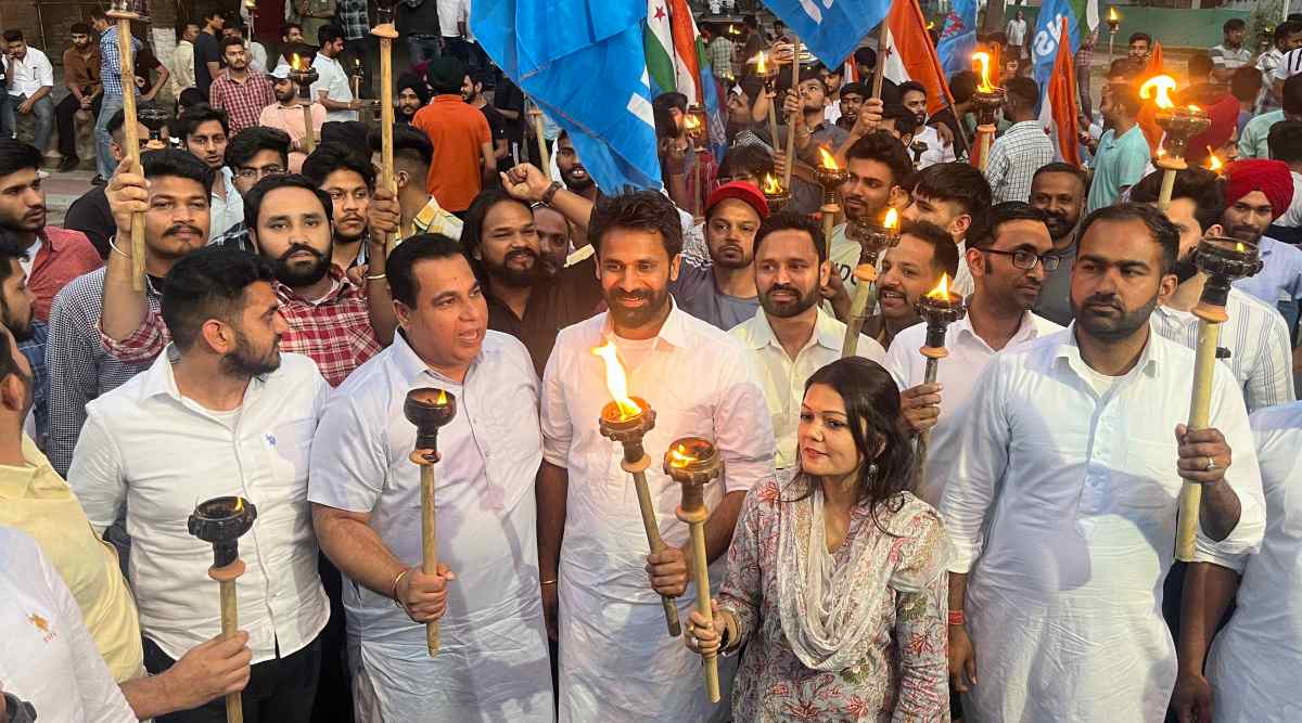 NSUI stages mashal march at PU | Chandigarh News - The Indian Express