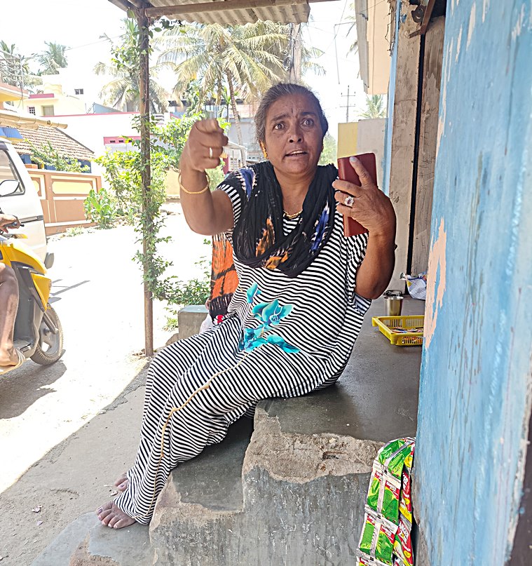 Healers and seasoned travellers, Karnataka’s Hakki Pikki await rescue ...