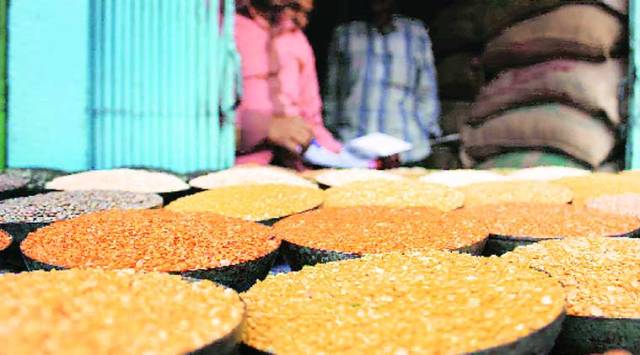 Central teams monitor tur, urad dal stocks in states | India News - The ...