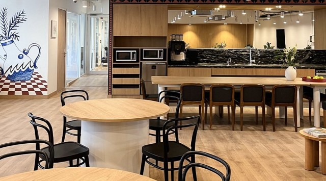 WeWork India forays into Delhi, takes 54,000 sq ft office space in ...