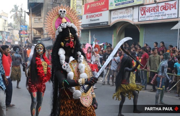 In pictures: Devotees in rural West Bengal celebrate Charak | Lifestyle ...