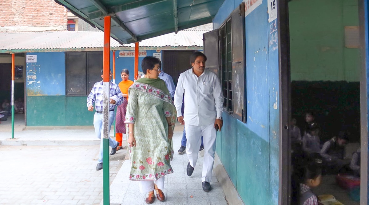 Surprise inspection: Delhi minister Atishi pulls up authorities of MCD ...