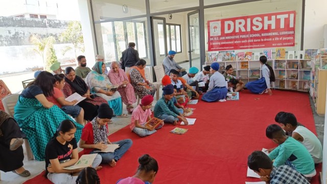 This Ludhiana school takes its library to villagers, cultivates reading ...