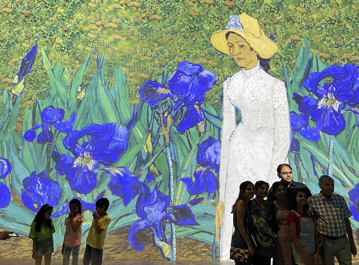 ‘Melancholic and heartwarming’: Van Gogh 360° catches the fancy of art ...