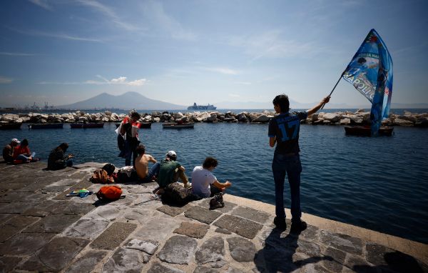Napoli, the city of Blood Miracle and Maradona, erupted in Napolis ...