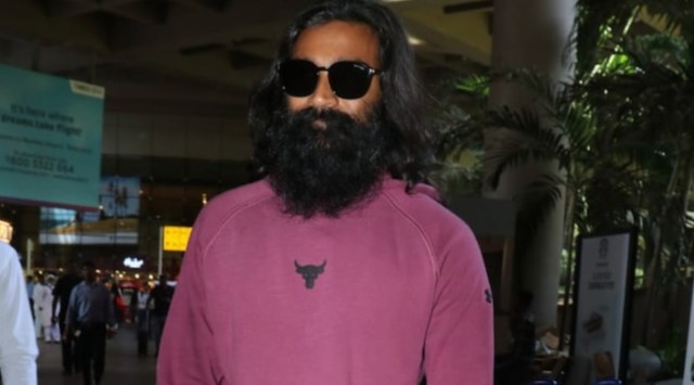 Dhanush vows fans in Mumbai with his Captain Miller look. See photos ...
