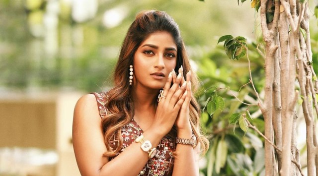 Dimple Hayathi booked for damaging police officer’s car; Telugu actor ...