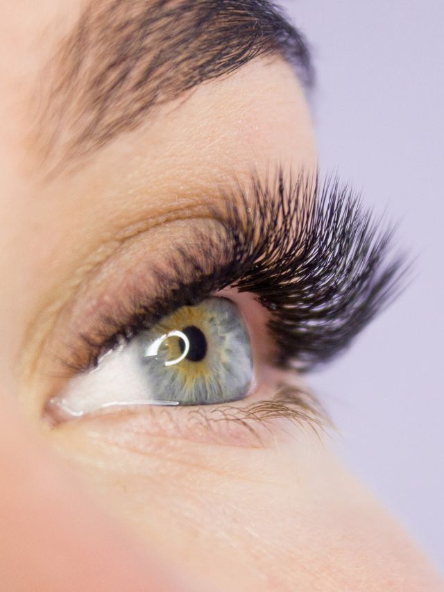 Hack for lifting eyelashes | The Indian Express