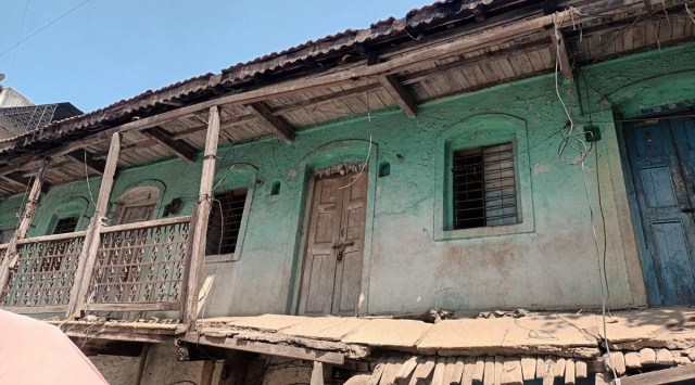 Ahead of monsoon, PCMC issues notices to owners of 125 ‘dangerous ...