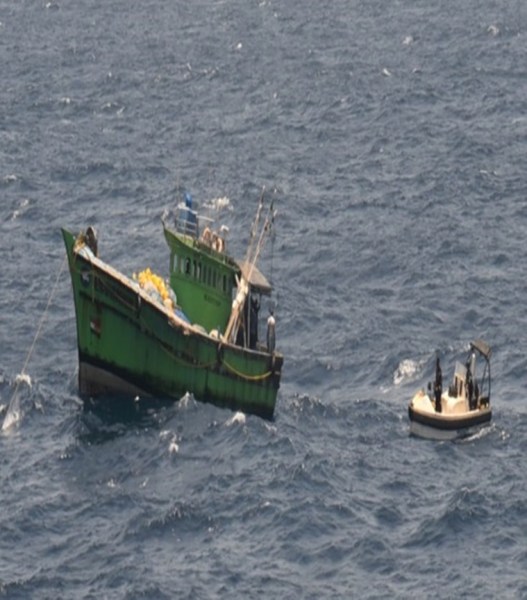Indian Coast Guard rescues stranded boat, crew off Gujarat coast ...