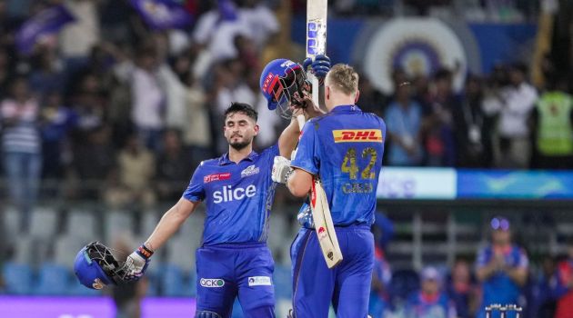 MI vs RCB: Suryakumar Yadav helps Mumbai beat Bangalore to enter top 4 in IPL | Sports Gallery ...