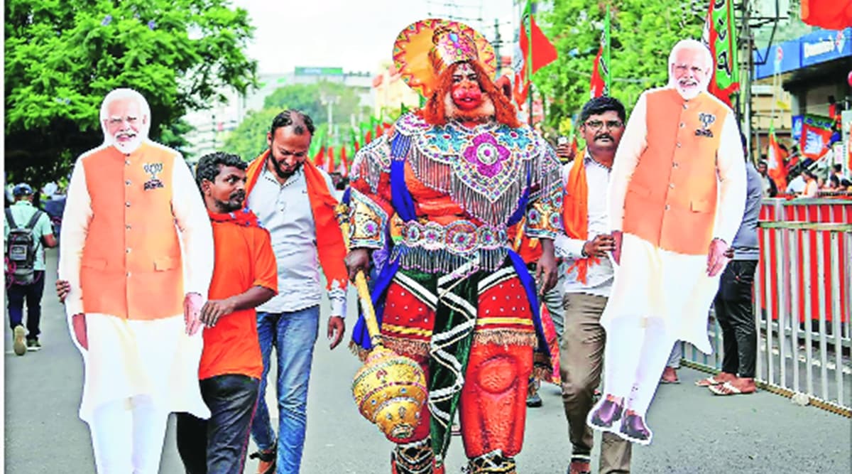 Hanuman mantra at PM roadshow, ahead of uphill Bengaluru climb ...