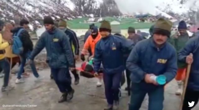 Uttarakhand SDRF rescues Kedarnath pilgrim after his oxygen level ...