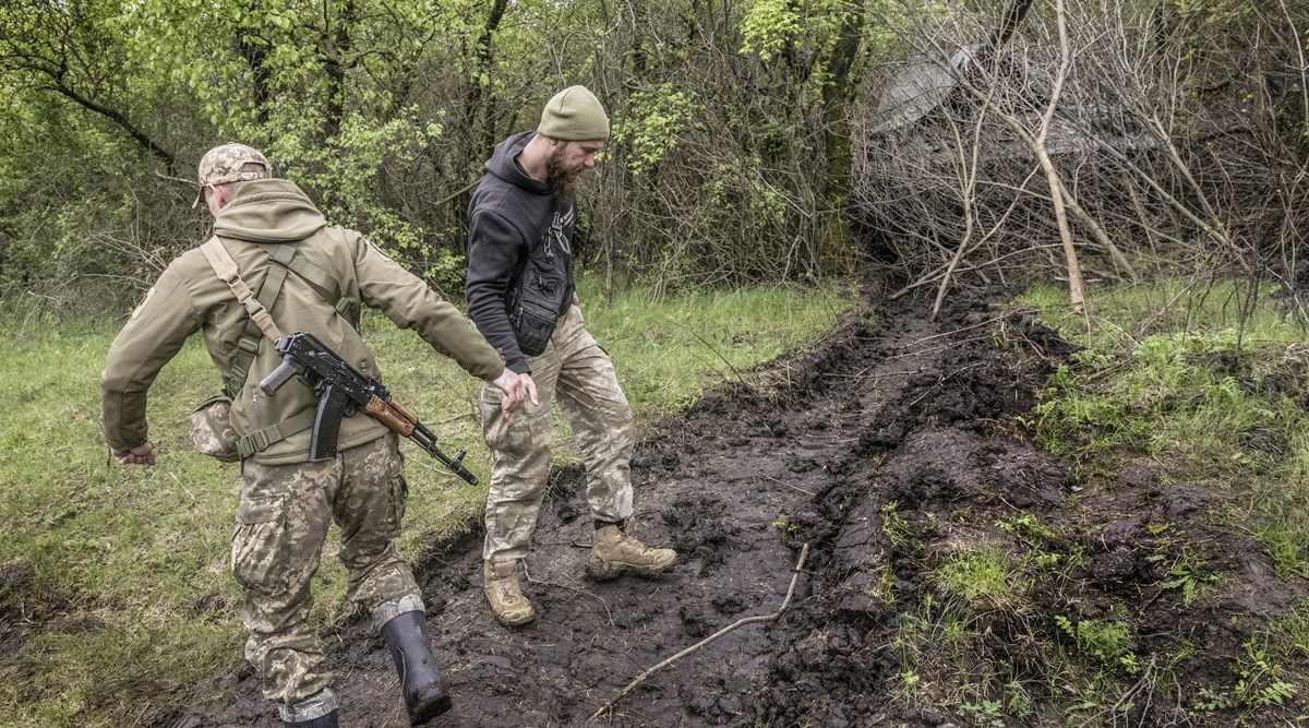 Ukraine wants to push forward. Not so fast, says its black soupy mud ...