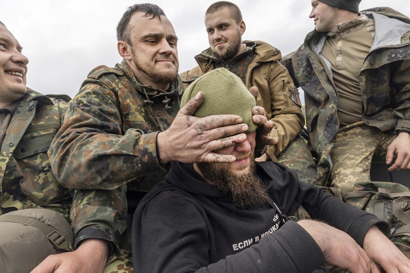 Ukraine wants to push forward. Not so fast, says its black soupy mud ...