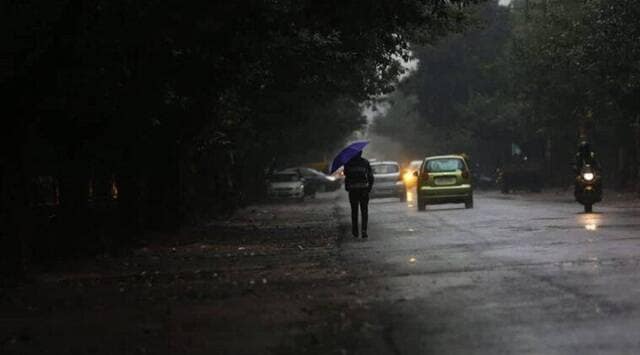 Light rain, thunderstorm likely in Delhi; ‘yellow’ alert for 2 days ...