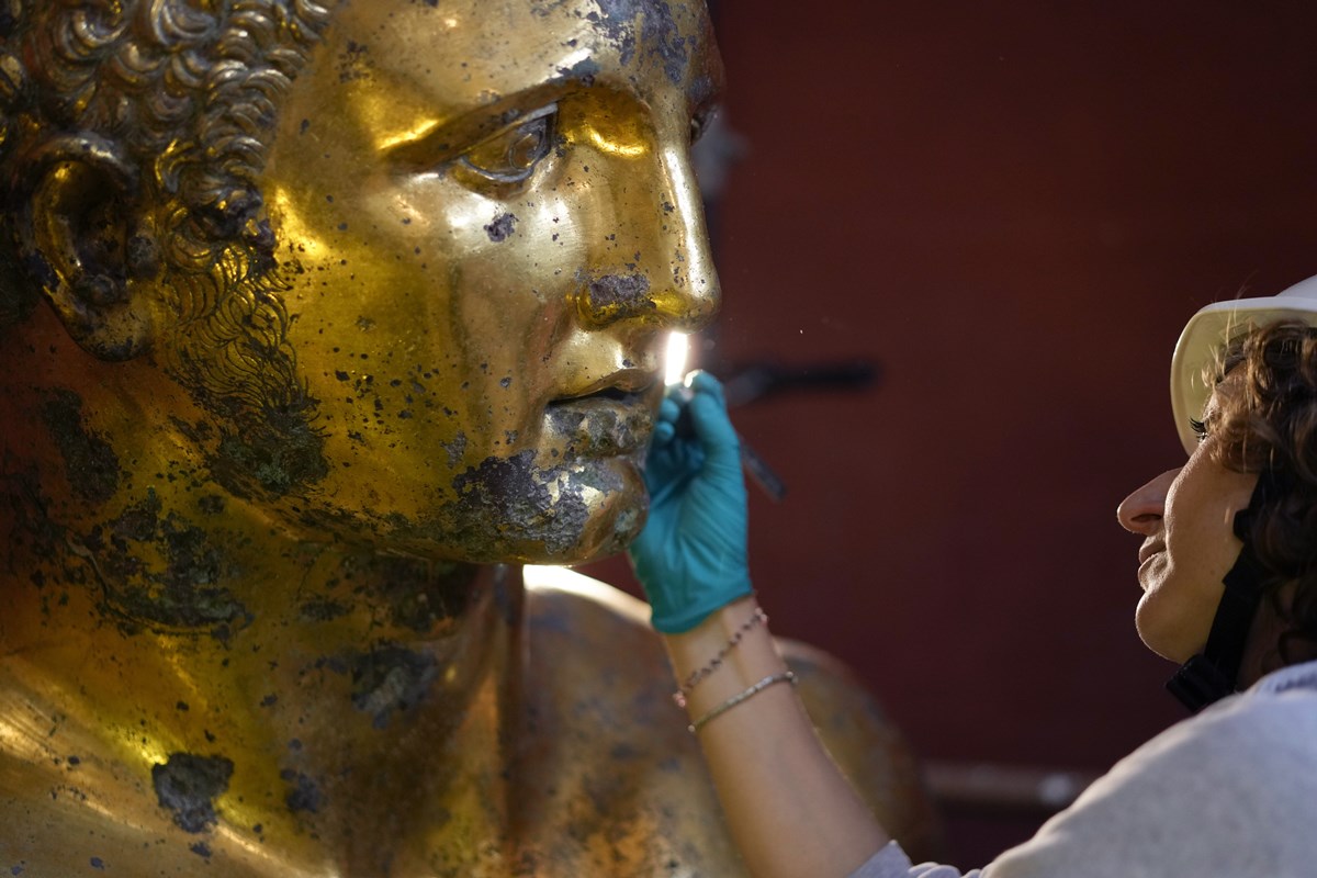 Vatican experts uncovering gilded glory of Hercules statue struck by ...