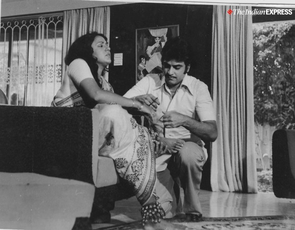This Hema Malini-Jeetendra film rewards the hero for his mistakes, and ...