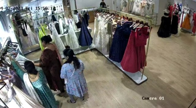 Police look for gang of women stealing clothes from luxury stores | Mumbai News - The Indian Express