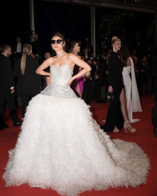Mouni Roy’s dream debut on Cannes red carpet | Entertainment Gallery ...