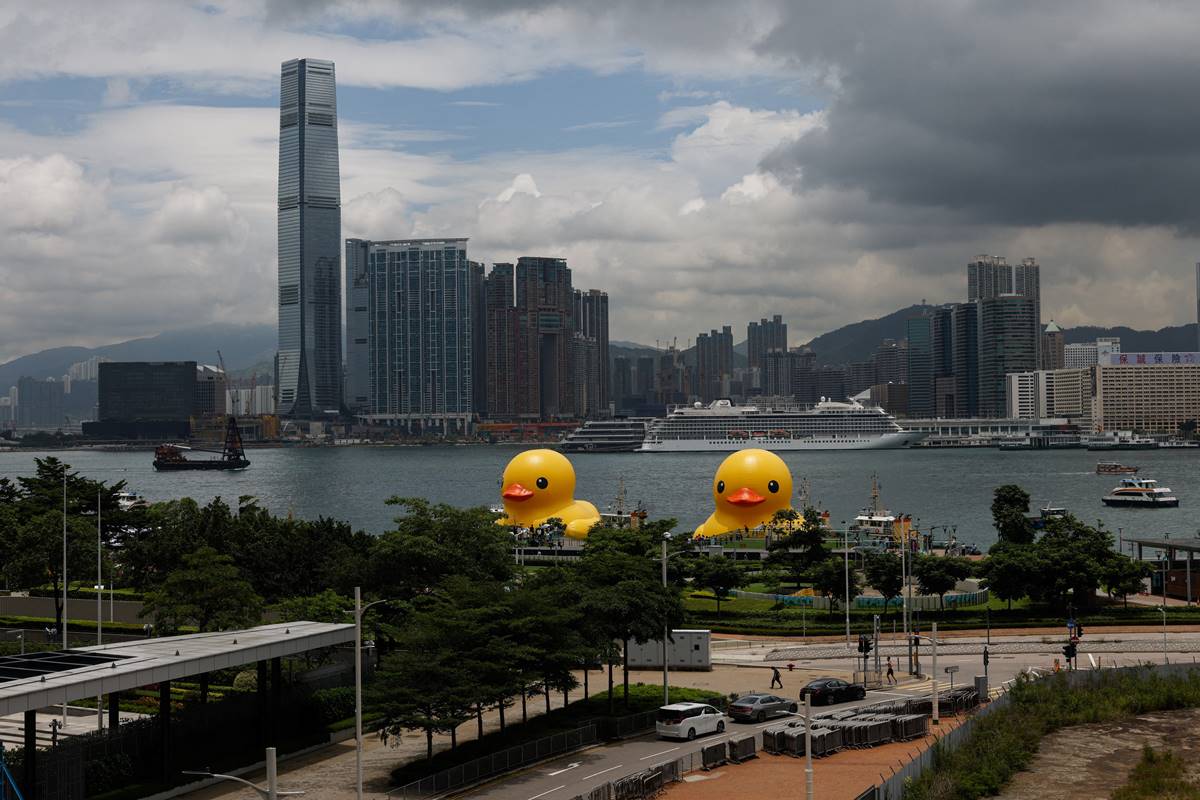 Two giant rubber ducks debut in Hong Kong in bid to drive ‘double ...