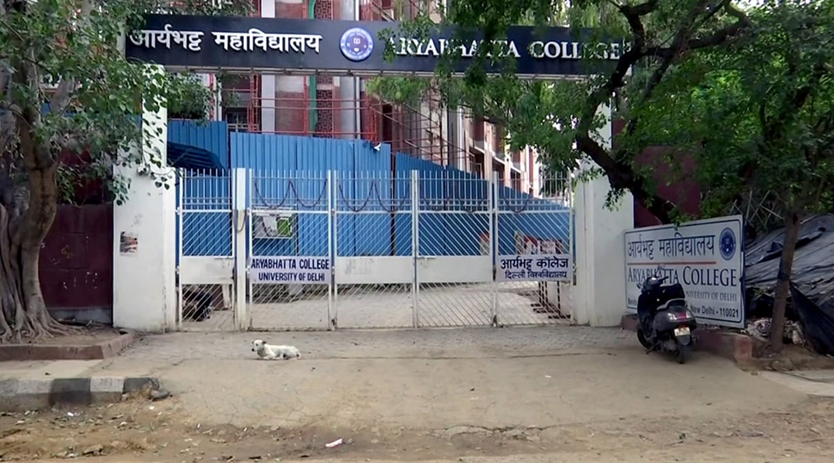 DU student stabbed to death: Two held, had planned killing for a week ...