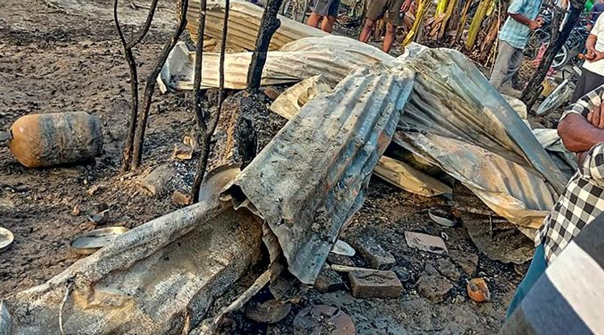 Woman, 5 children killed after hut catches fire in Uttar Pradesh’s ...