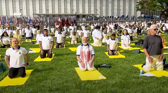 Modi in US Visit Day 1: PM Modi leads Yoga session at UN, terms yoga as ...