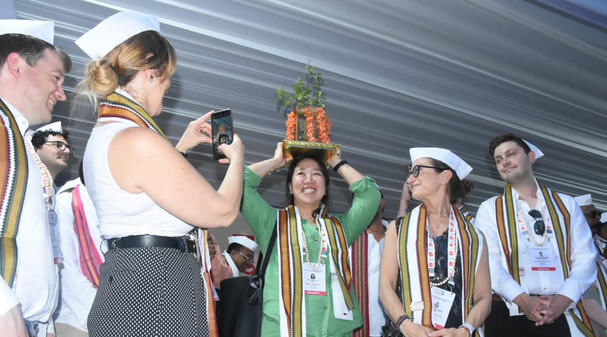 G-20 delegates get ringside view of Palkhi from special PMC pavilion ...