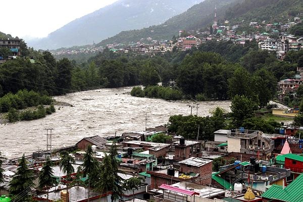 9 dead, over 300 roads blocked as heavy rains wreak havoc in Himachal Pradesh: 7 points | Shimla ...
