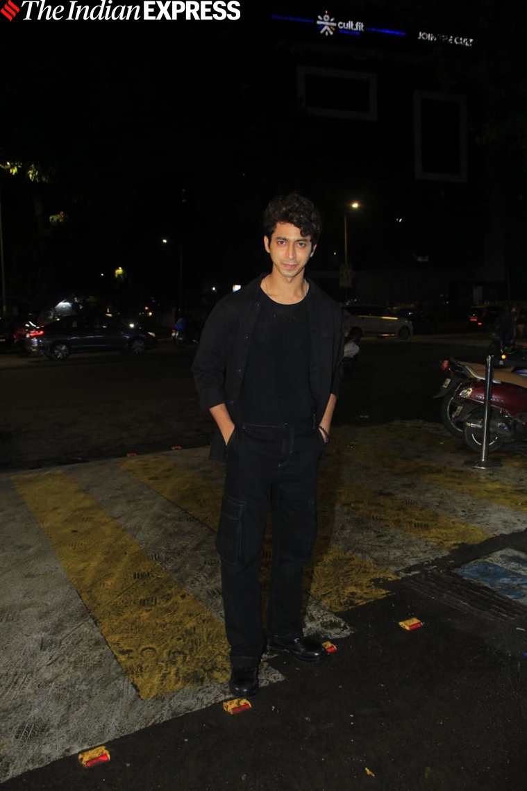 Suhana Khan, Khushi Kapoor celebrate The Archies co-star Mihir Ahuja’s ...