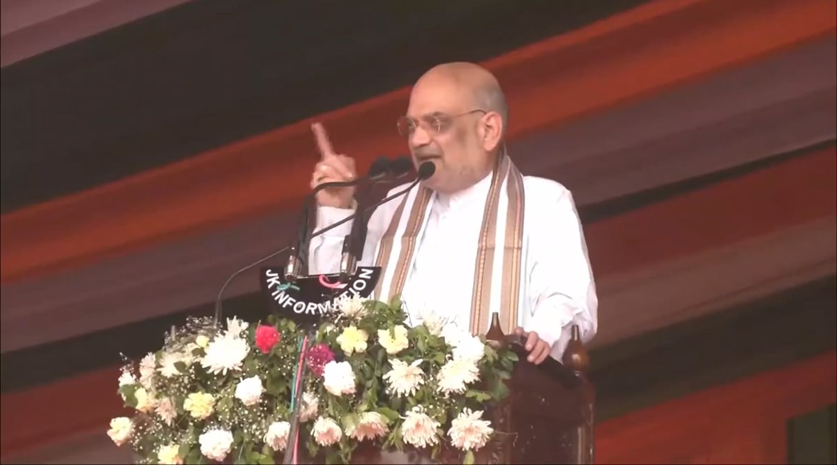 ‘Jitne bhi haath mila lo, apki ekta sambhav nahi’: Amit Shah takes a ...