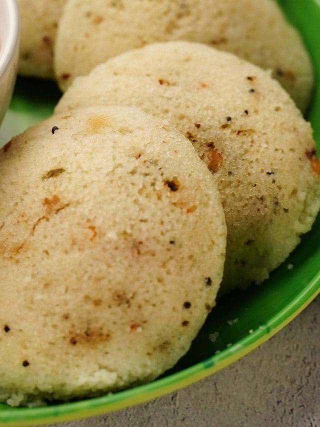 Tips for making perfect rava idlis | The Indian Express