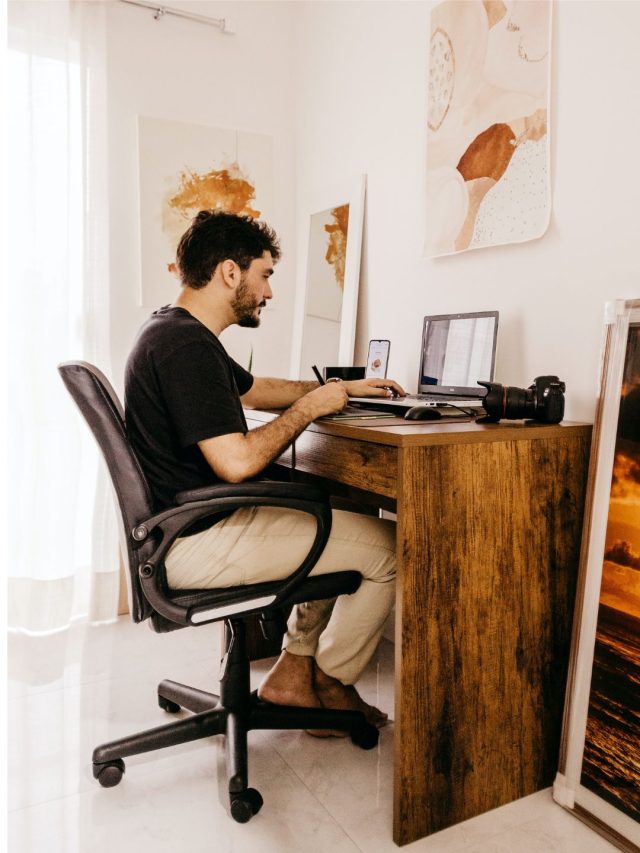 Five methods to stay active when sitting at a desk | The Indian Express